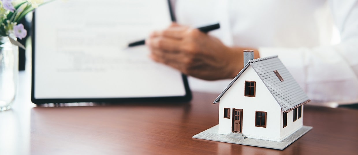 8 Pros and Cons of Independent Insurance Agents